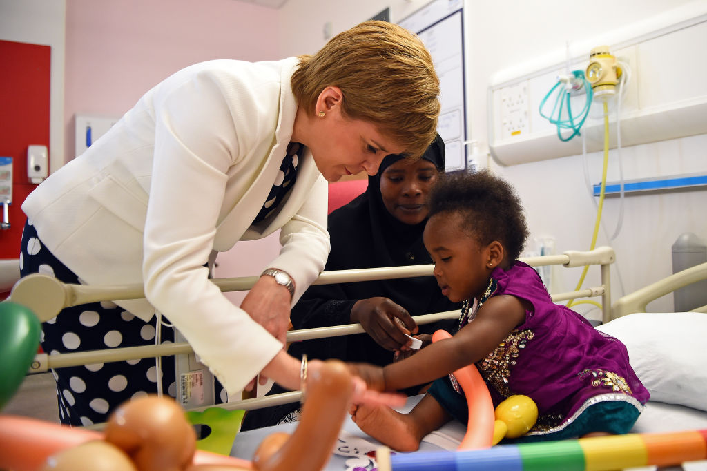 Scottish Children's Hospital Hires 'Gamer-In-Residence' To Play Games ...