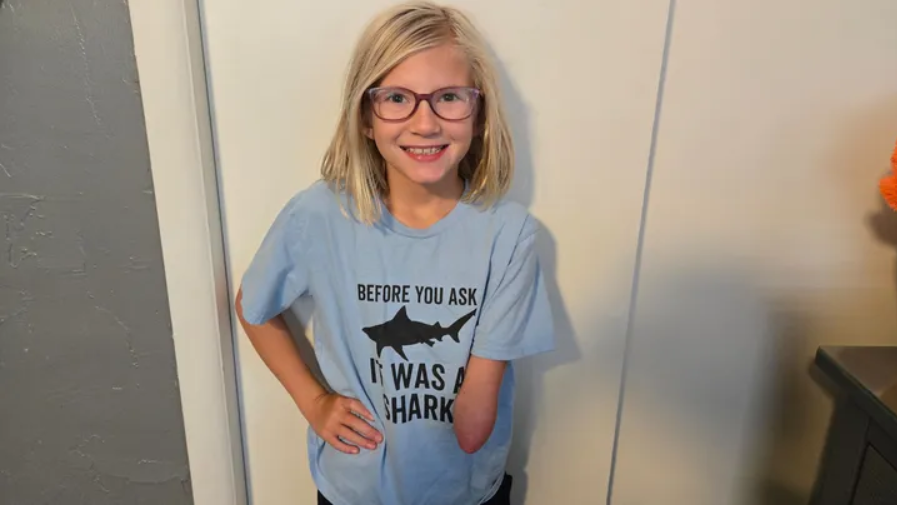 Health Insurer Denies Little Girl's Prosthetic Arm, Public Bands ...