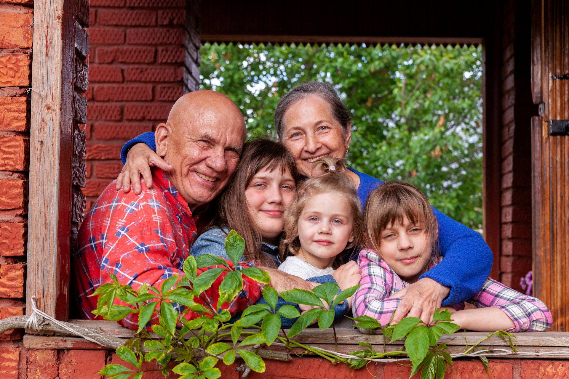 What Are the Biggest Issues Elderly Loved Ones Face—and How Can You Help?