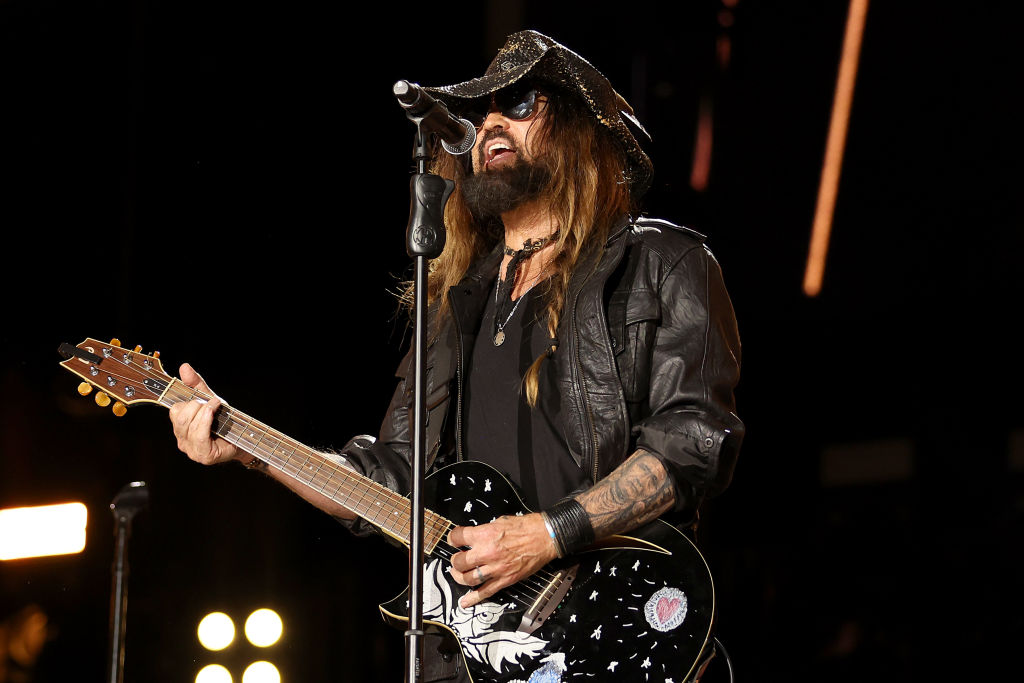 Billy Ray Cyrus Shares Father's Day Tribute Amid Family Drama