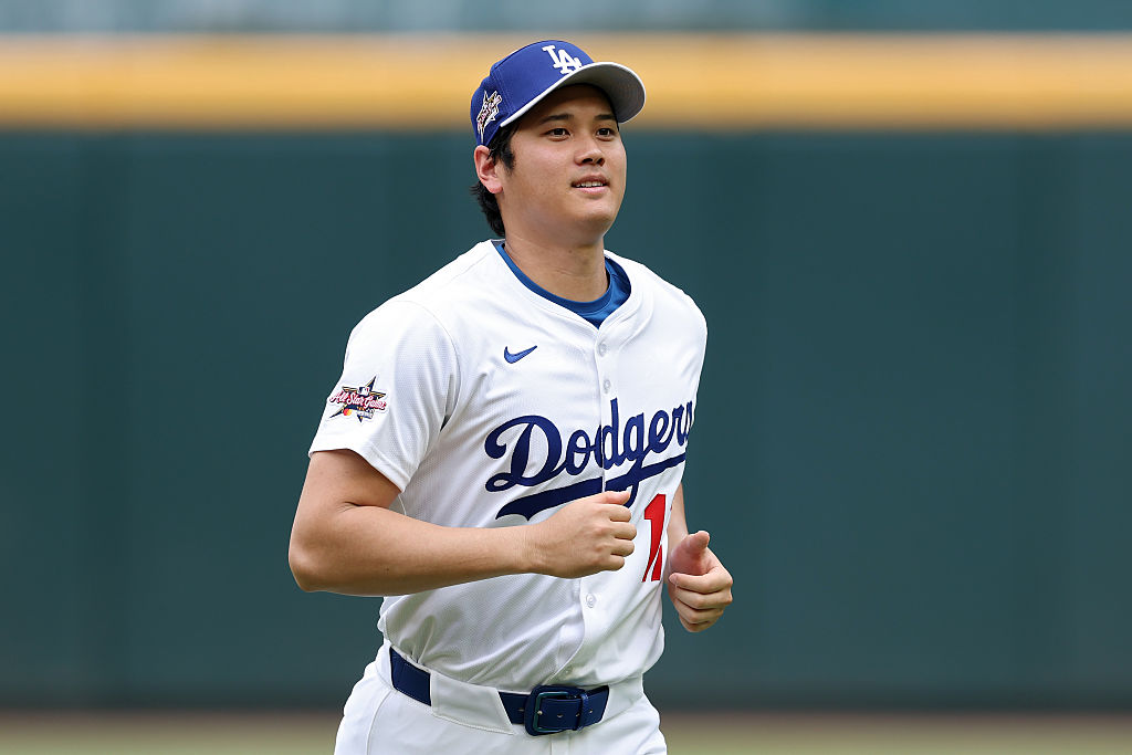 MLB Star Shohei Ohtani Authors Children's Book Featuring His Own Dog, Decoy