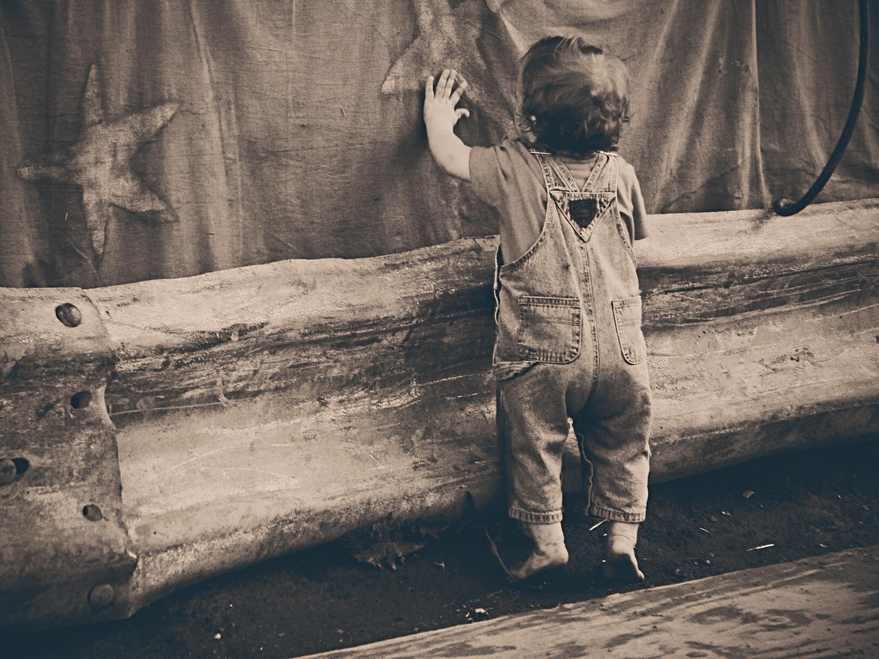 10 Signs a Child Feels Unsafe Speaking Up at Home